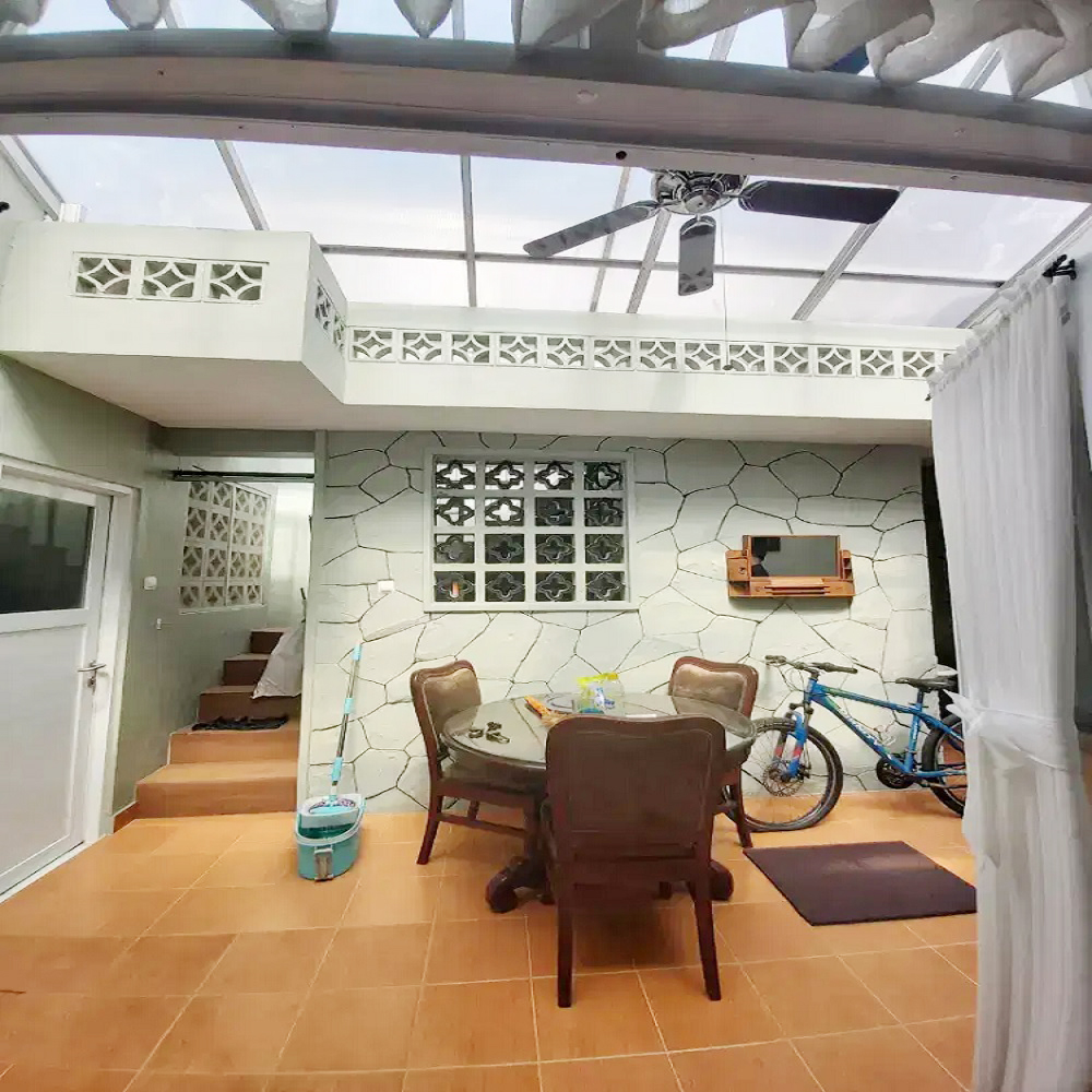 Rumah Dijual Di Tebet Dekat Mall Kota Kasablanka, Tis Square, Mall ...